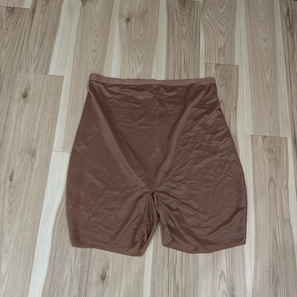 SKIMS | Intimates & Sleepwear | Skims Shapewear Mid Thigh Short | Poshmark